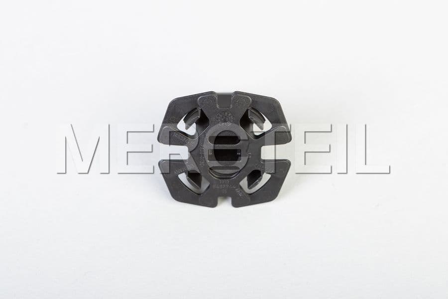 Buy the spare part BMW 17118482944 fastening el