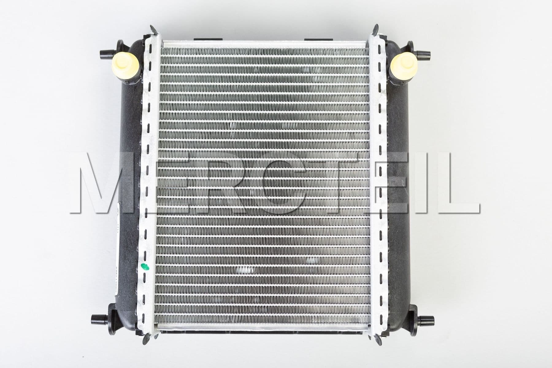 Buy the spare part BMW 17119468698 remote radia