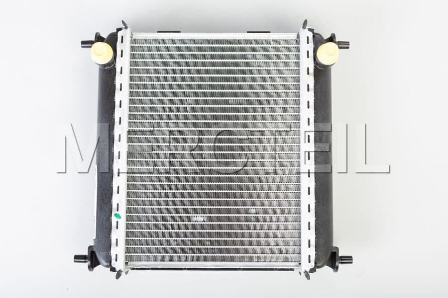 Buy the spare part BMW 17119468698 remote radia