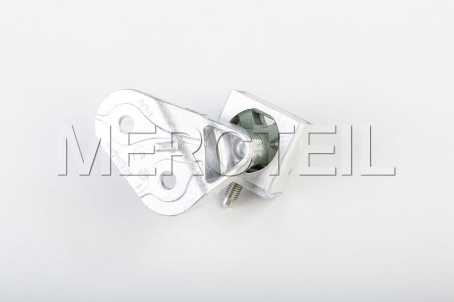 Buy the spare part BMW 18208683823 transmission