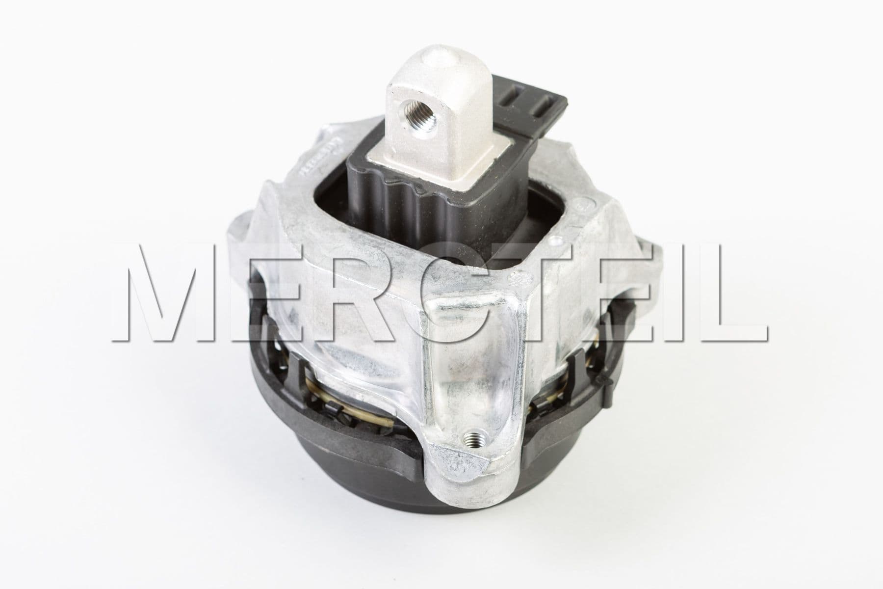 Buy the spare part BMW 22116860472 engine mount
