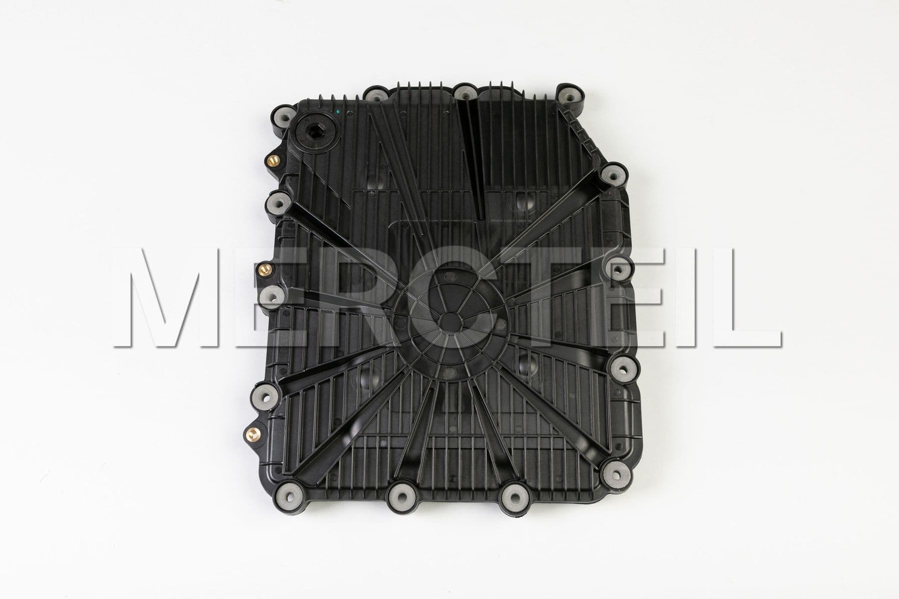 Buy the spare part BMW 28108070791 oil pan