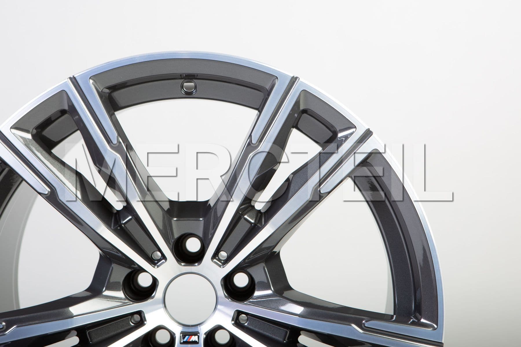 Buy the spare part BMW 36118089561 disk wheel