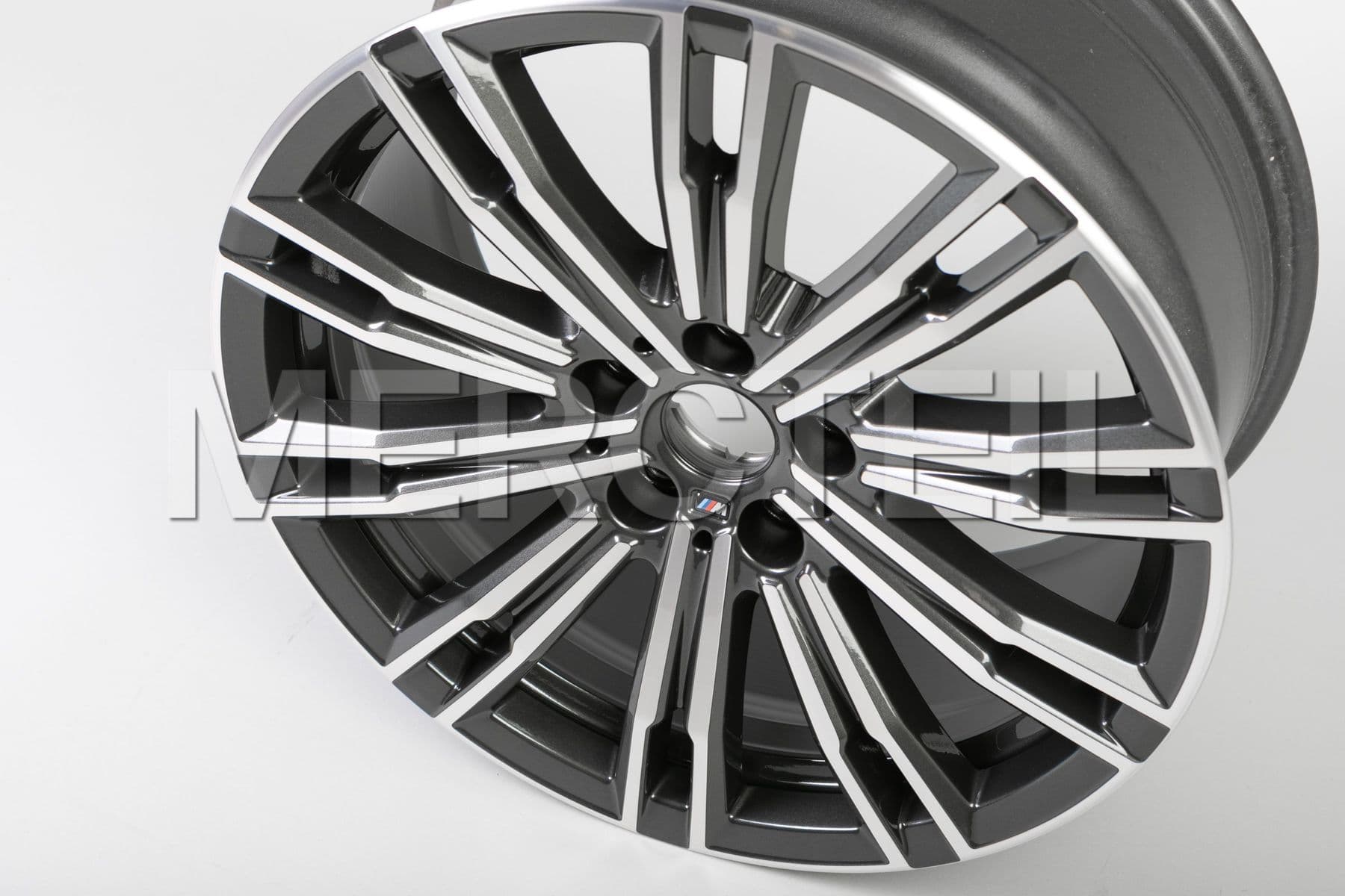 Buy the spare part BMW 36118089891 disk wheel