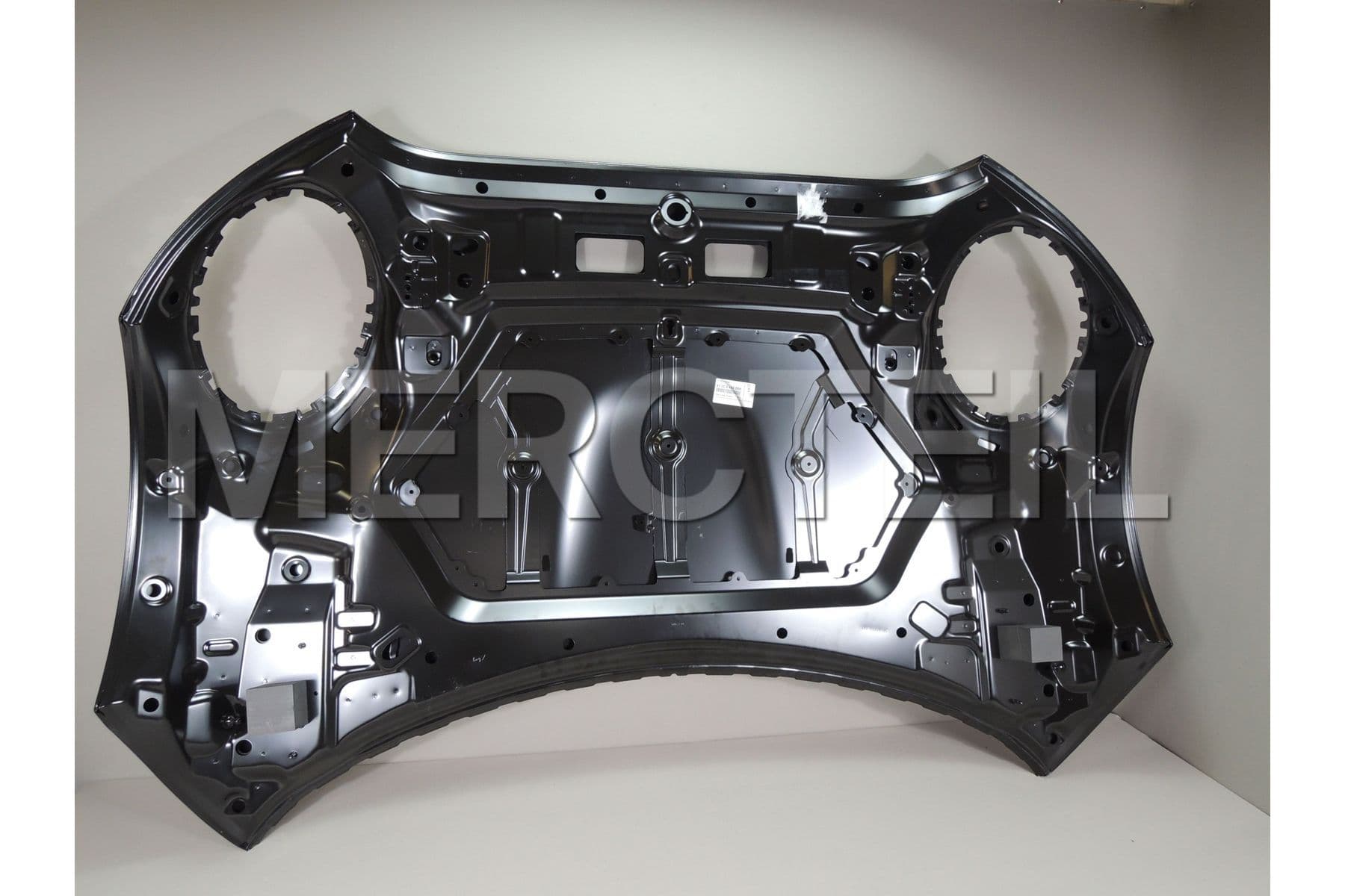 Buy the spare part BMW 41008499869 hood