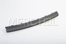 Buy the spare part BMW 51117283372 spoiler cen
