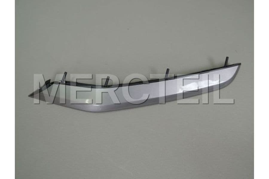 Buy the spare part BMW 51118056867 trim on gril