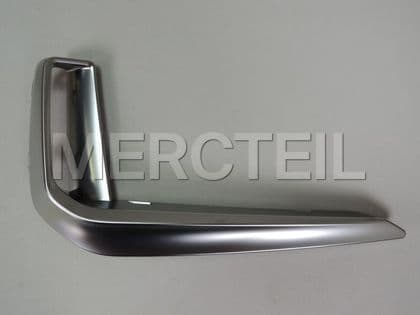 Buy the spare part BMW 51118063267 left finishe