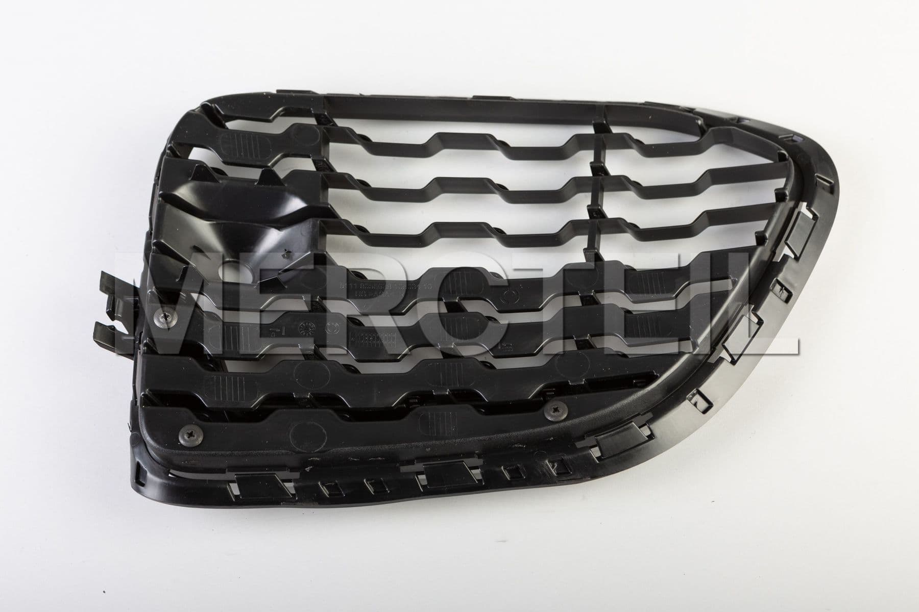 Buy the spare part BMW 51118073668 grill side