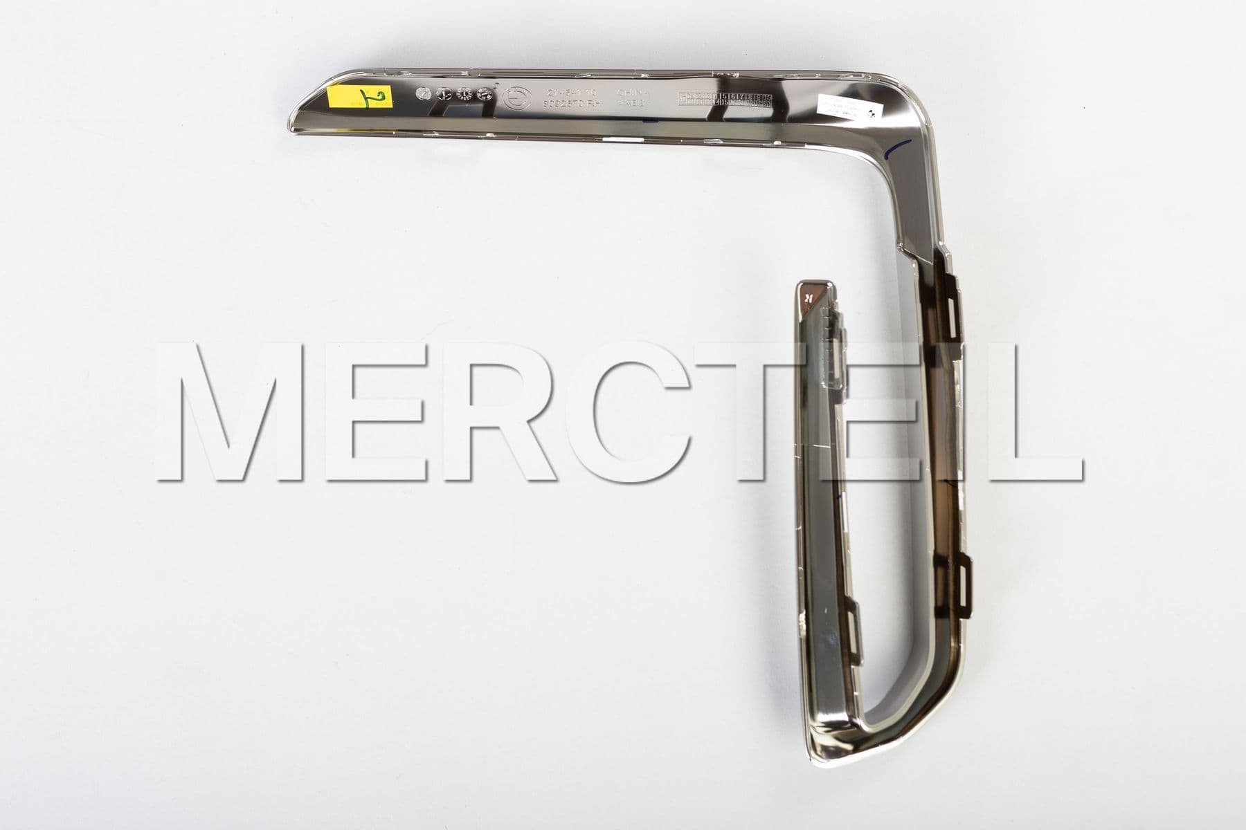 Buy the spare part BMW 51118092670 trim on gril