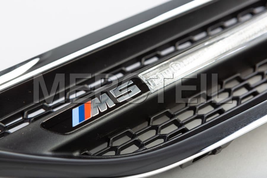 Buy the spare part BMW 51134805797 grille side panel left