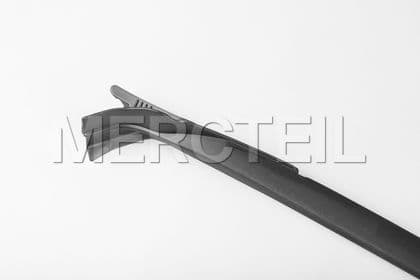 Buy the spare part BMW 51137399032 drip molding