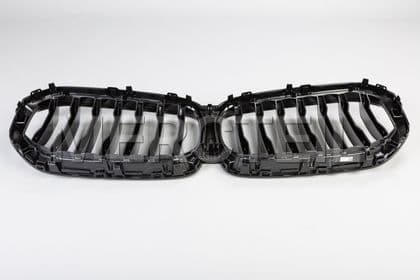 Buy the spare part BMW 51138096590 grill front