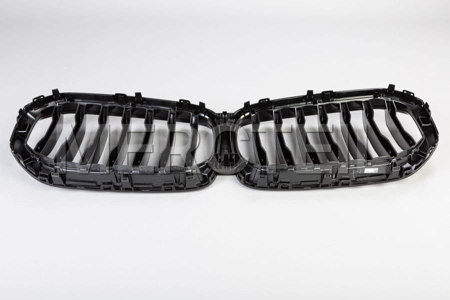 Buy the spare part BMW 51138096590 grill front