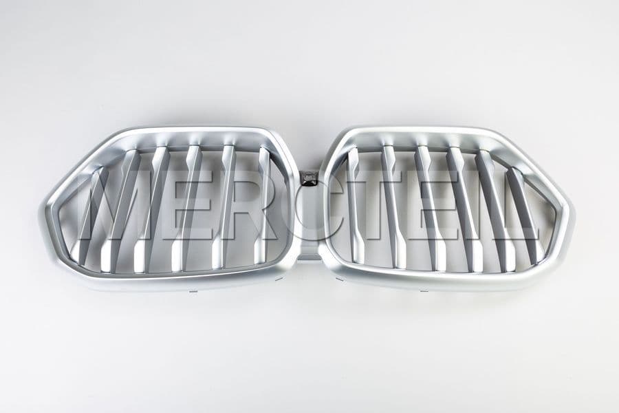 Buy the spare part BMW 51138494884 grill front