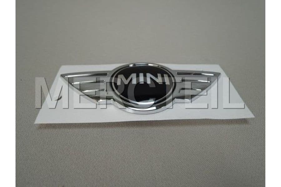 Buy the spare part BMW 51142754973 emblem front