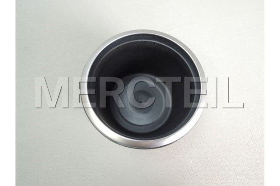 Buy the spare part BMW 51169239365 insert cup