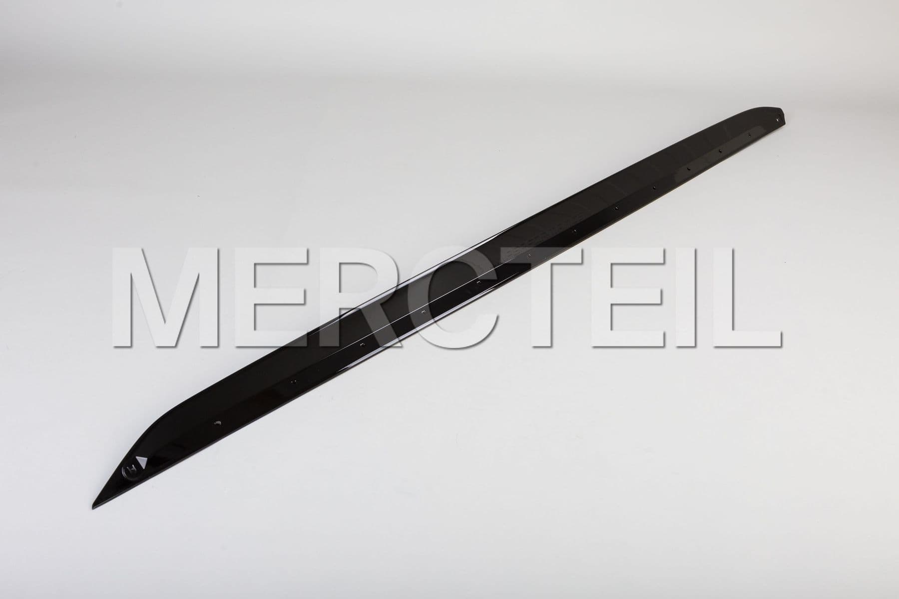 Buy the spare part BMW 51192455897 sill attachm