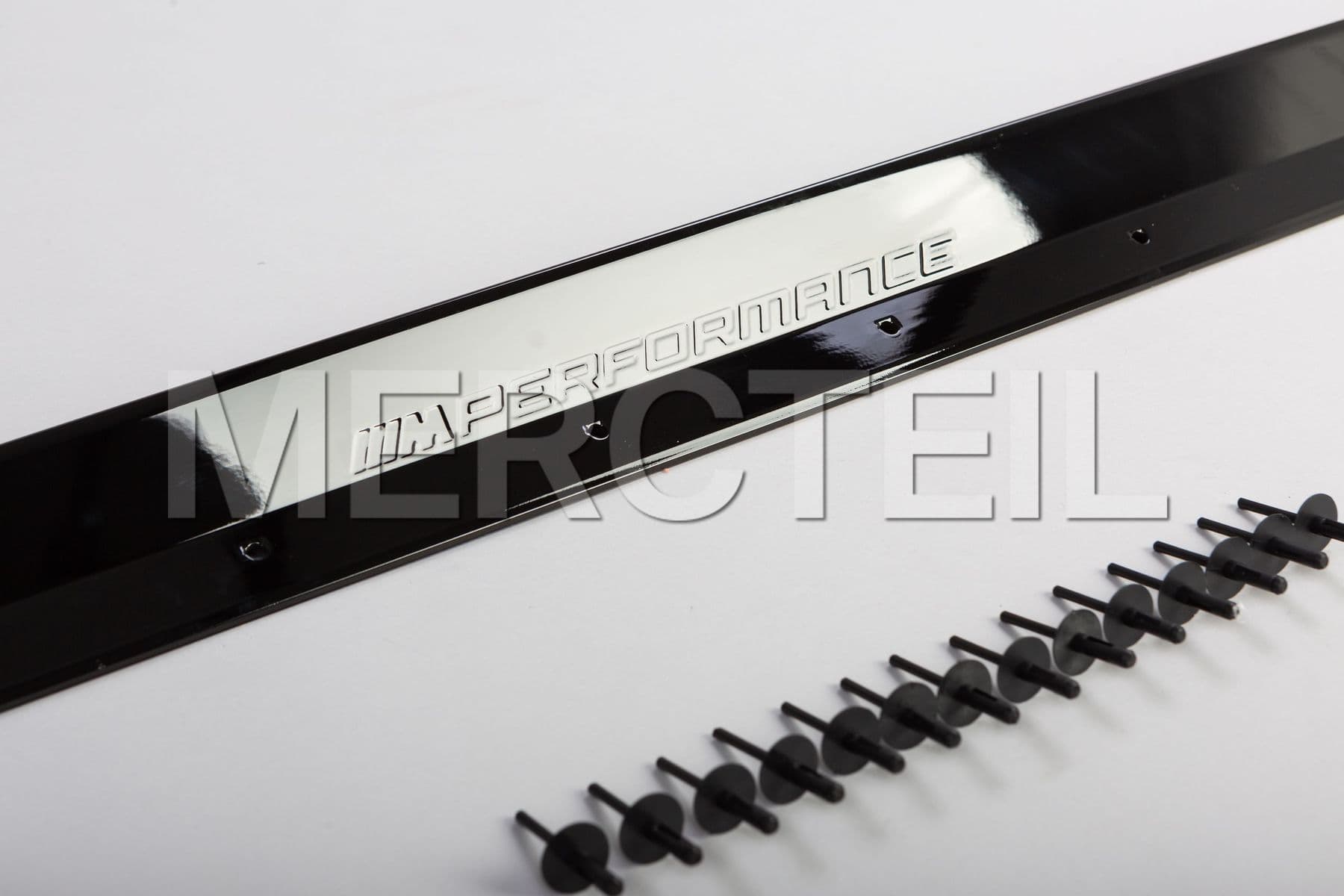 Buy the spare part BMW 51192455897 sill attachm