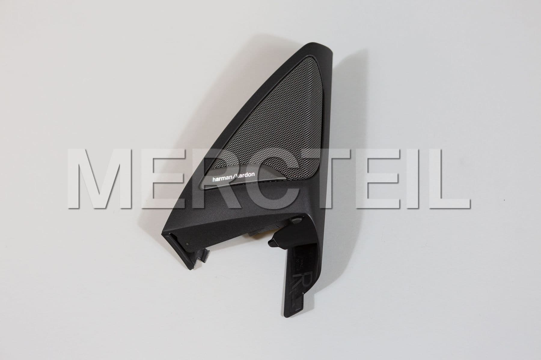 Buy the spare part BMW 51339476950 corner trim door front right