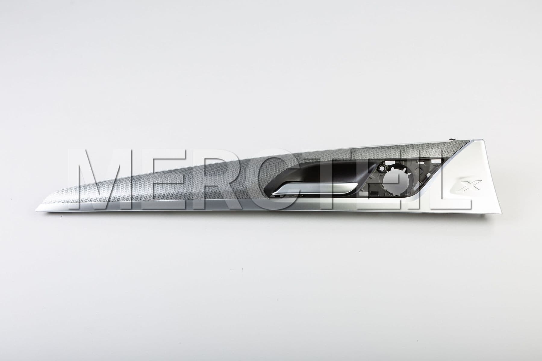 Kaufen Sie das Ersatzteil BMW 51428093537 blende tuer aluminium hin