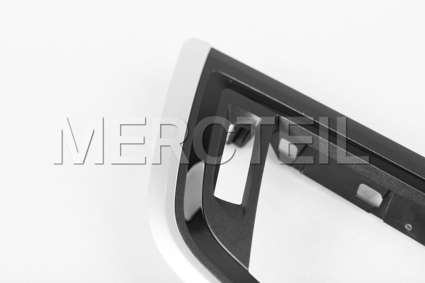 Buy the spare part BMW 51459394354 cover panel