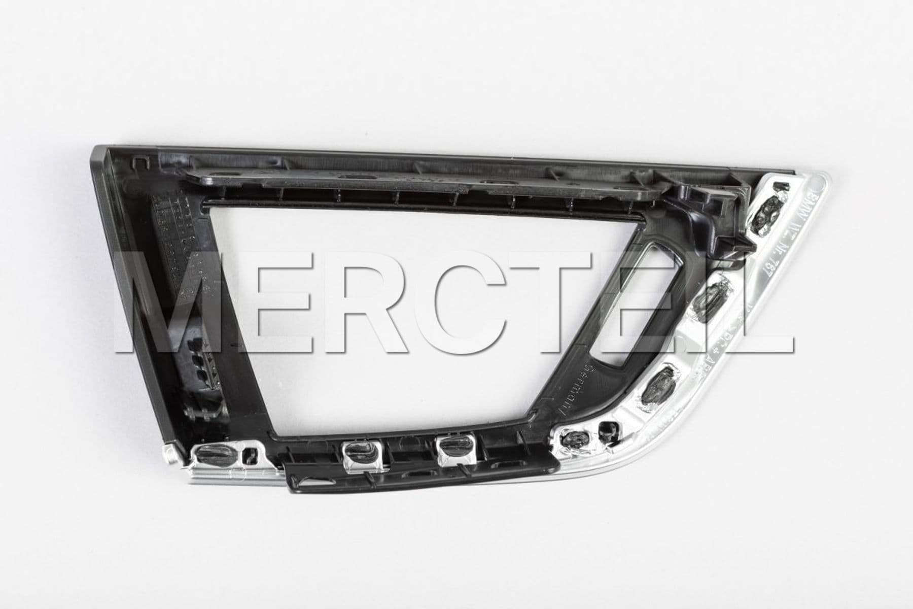 Buy the spare part BMW 51459394354 cover panel
