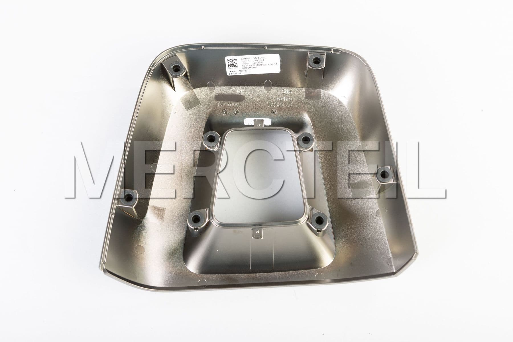 Buy the spare part BMW 51467938762 trim roll ba