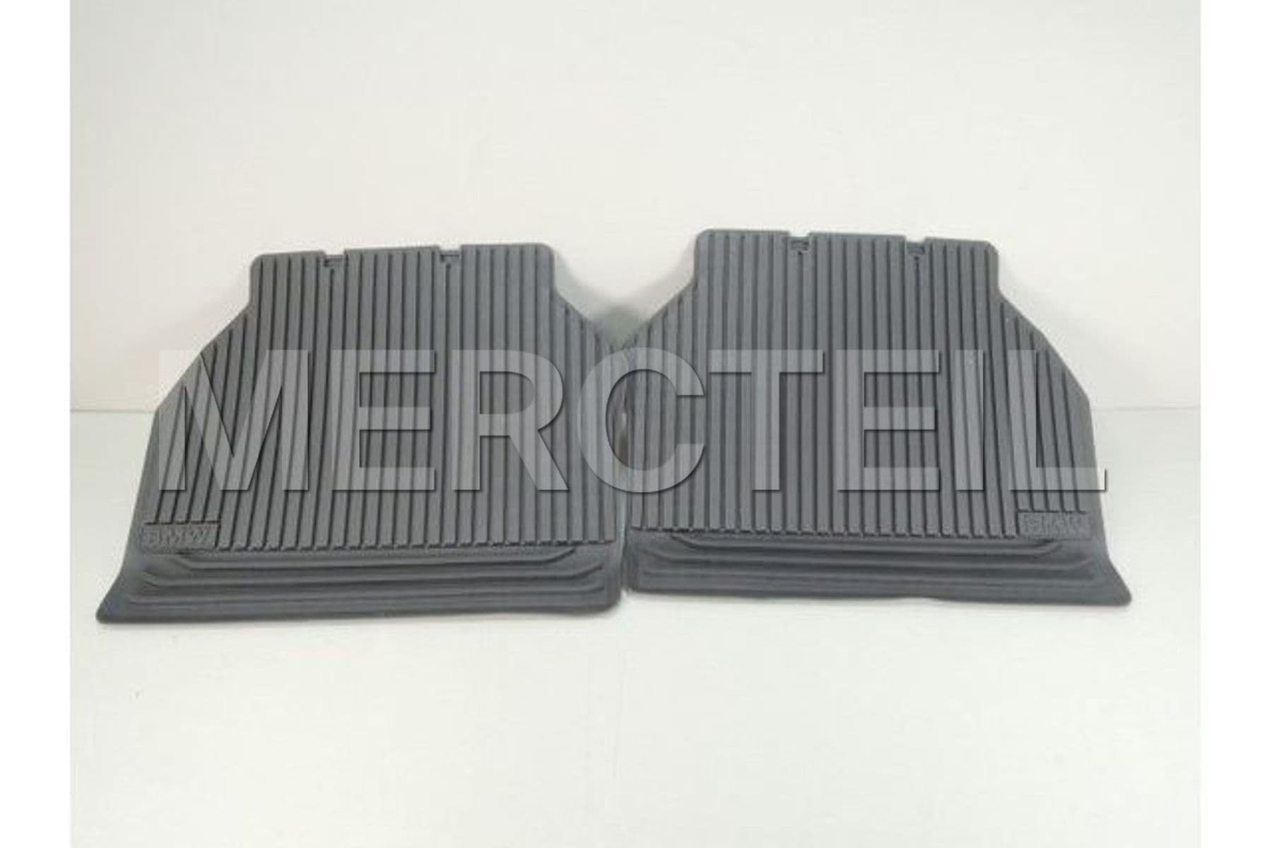 Buy the spare part BMW 51472152354 rubber floor