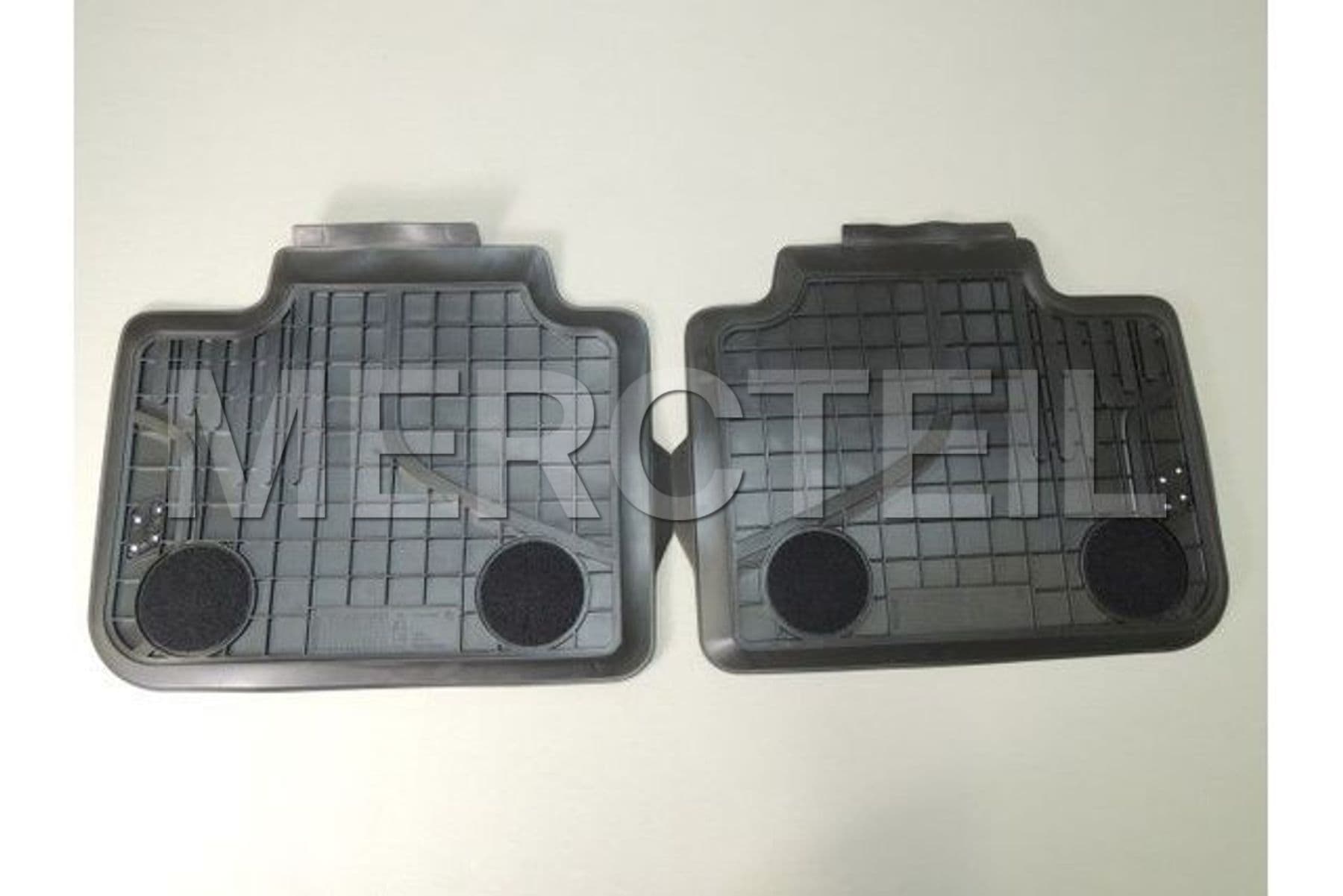Buy the spare part BMW 51472446290 floor mats