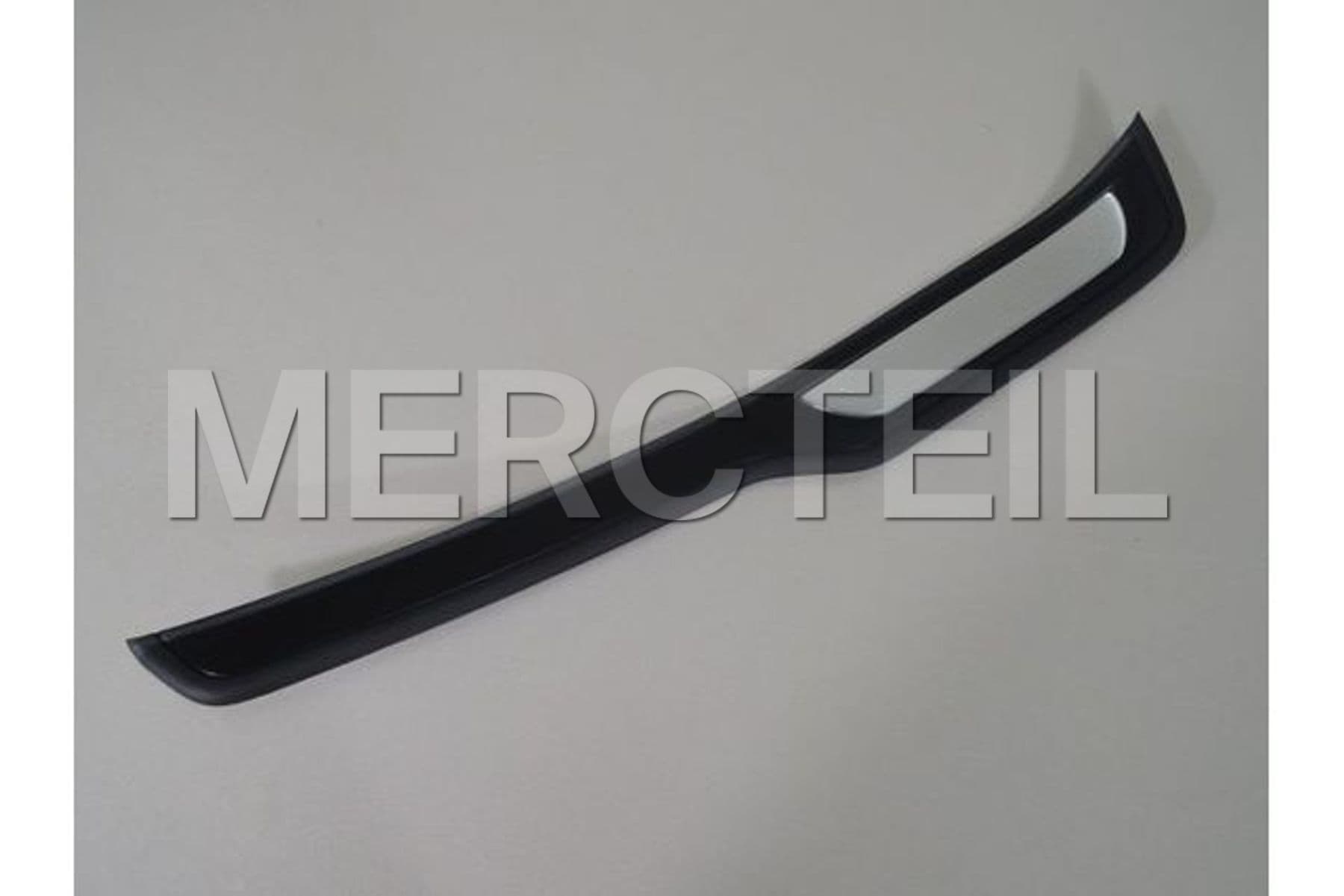 Buy the spare part BMW 51477907160 m trim piece
