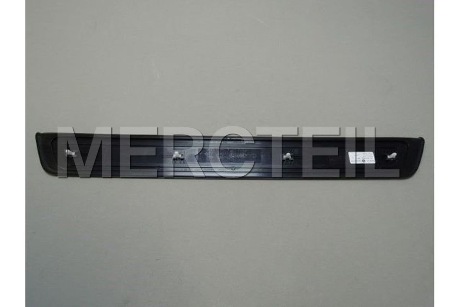 Buy the spare part BMW 51478050053 m trim cover