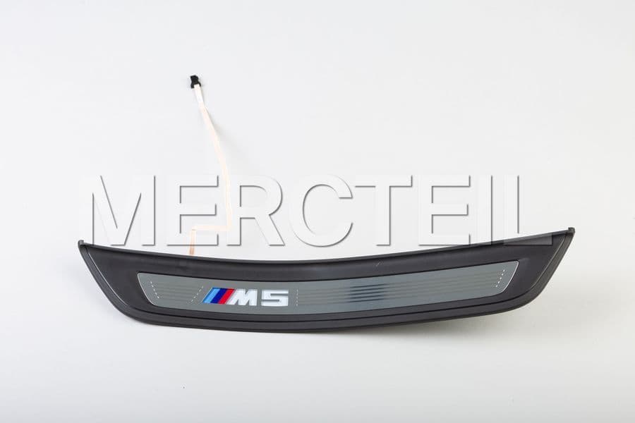 Buy the spare part BMW 51478061071 cover door