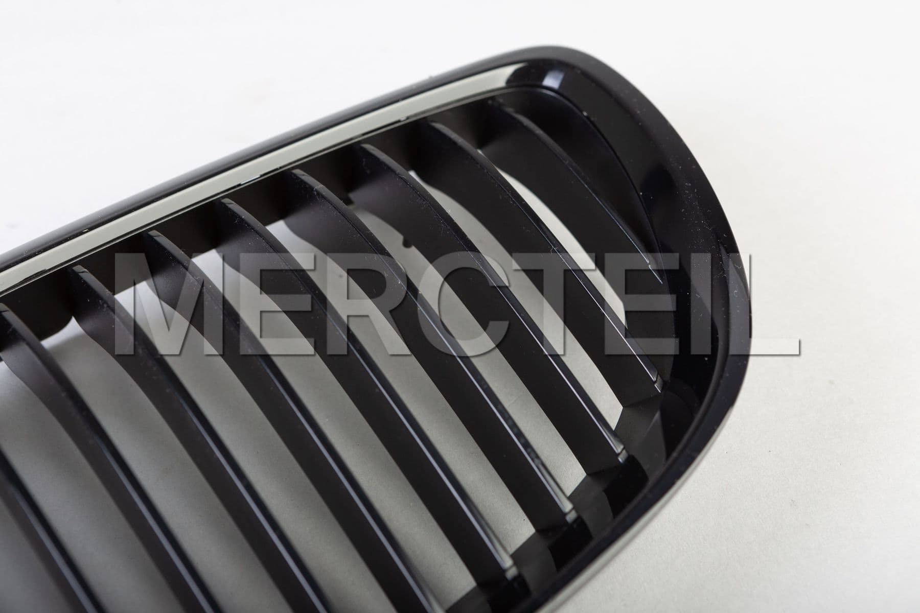 Buy the spare part BMW 51712155451 front trim g