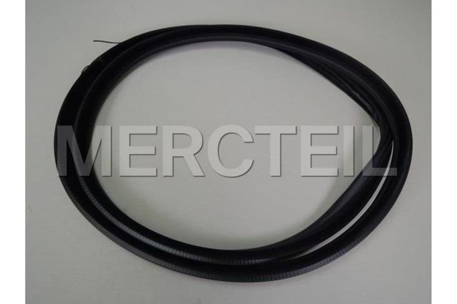Buy the spare part BMW 51767385025 door sealing
