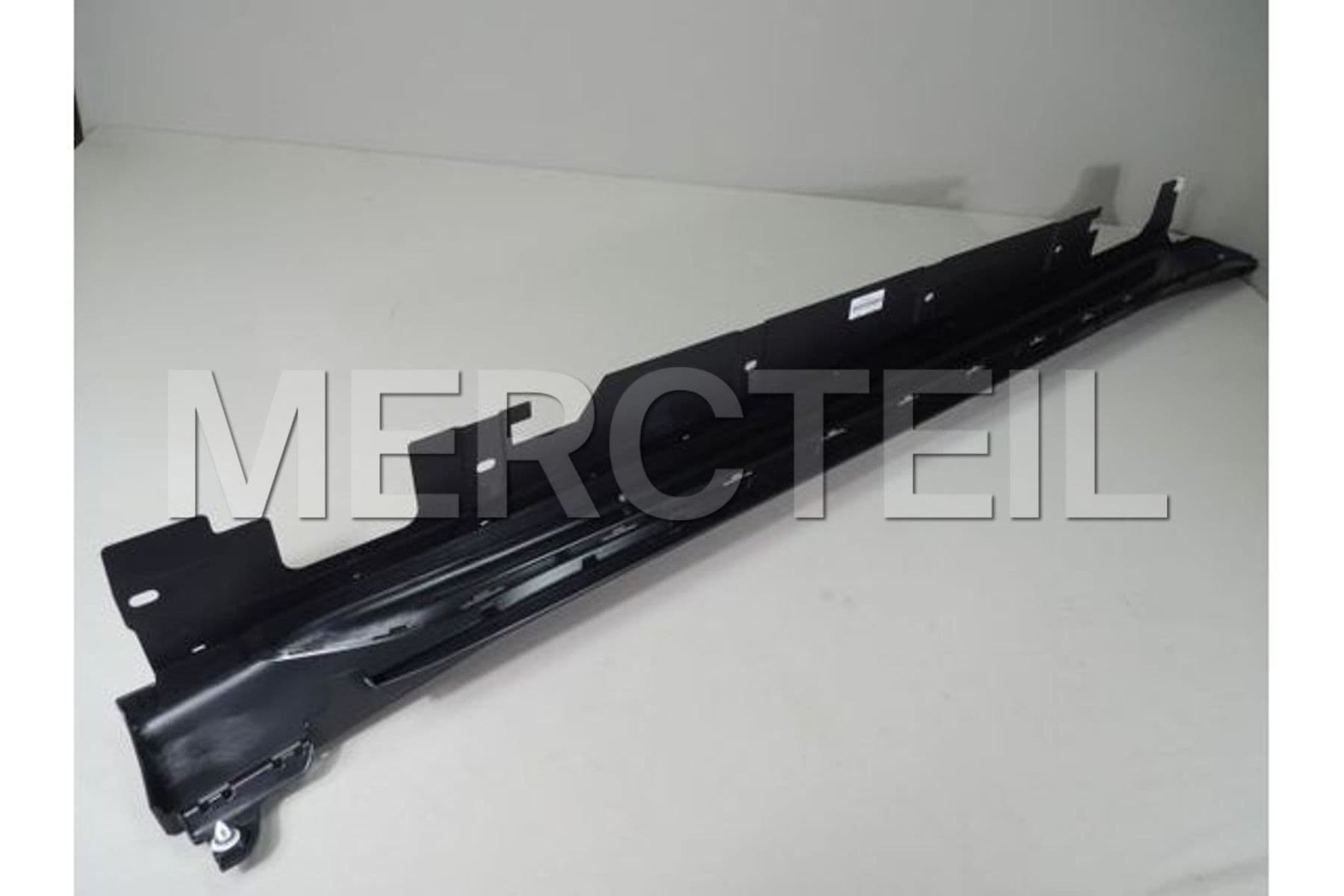 Buy the spare part BMW 51777403399 side skirt t