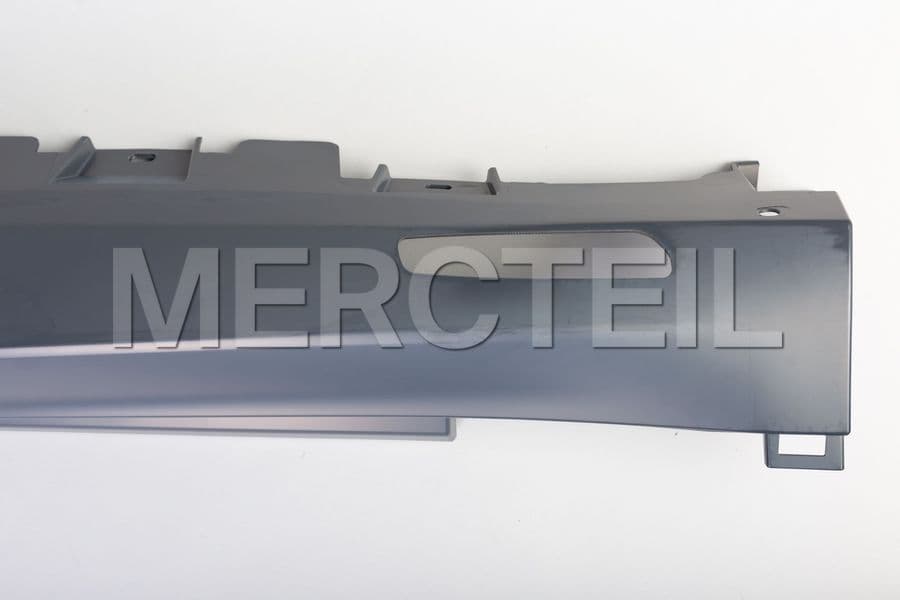 Buy the spare part BMW 51778099111 door sill co