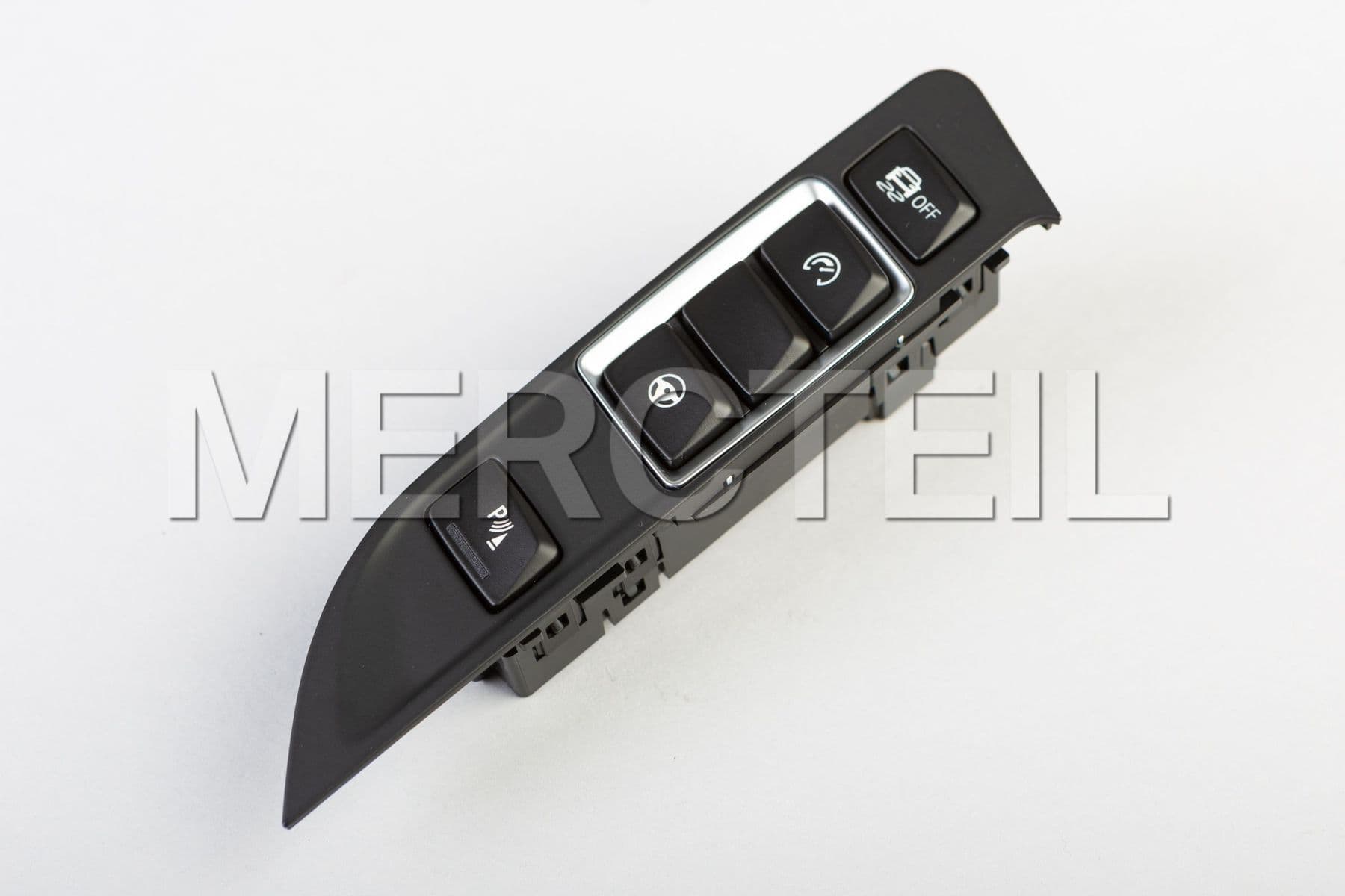Buy the spare part BMW 61317850478 operating un