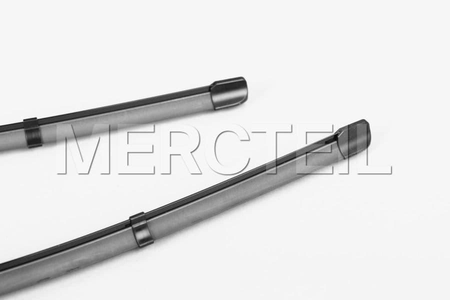 Buy the spare part BMW 61612358552 set of wiper