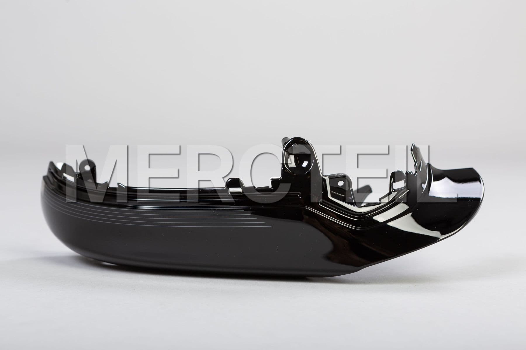 Buy the spare part BMW 63137849050 housing lowe