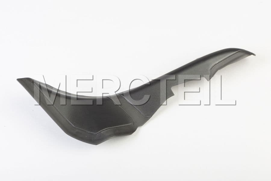 Buy the spare part BMW 63218493822 trim drip r