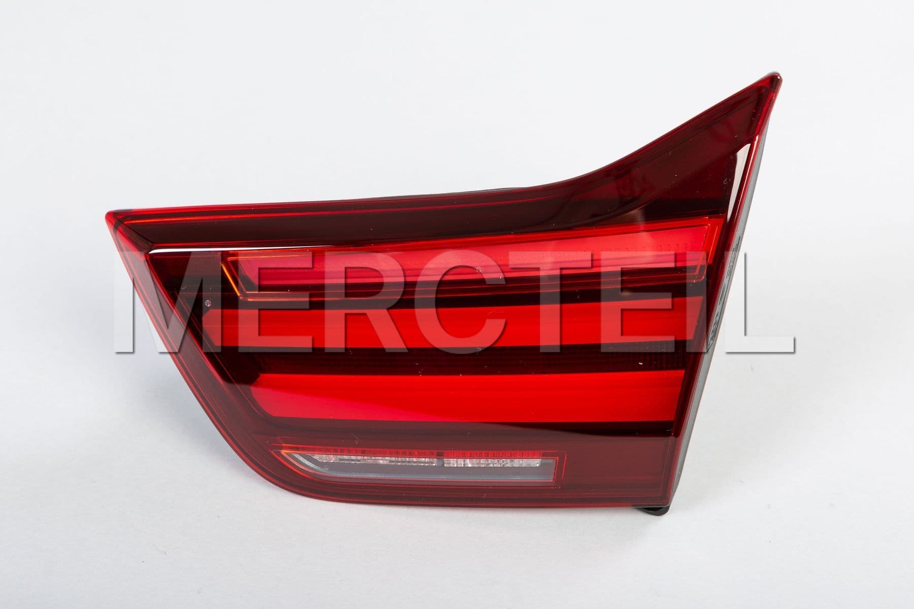 Buy the spare part BMW 63219491588 rear light i