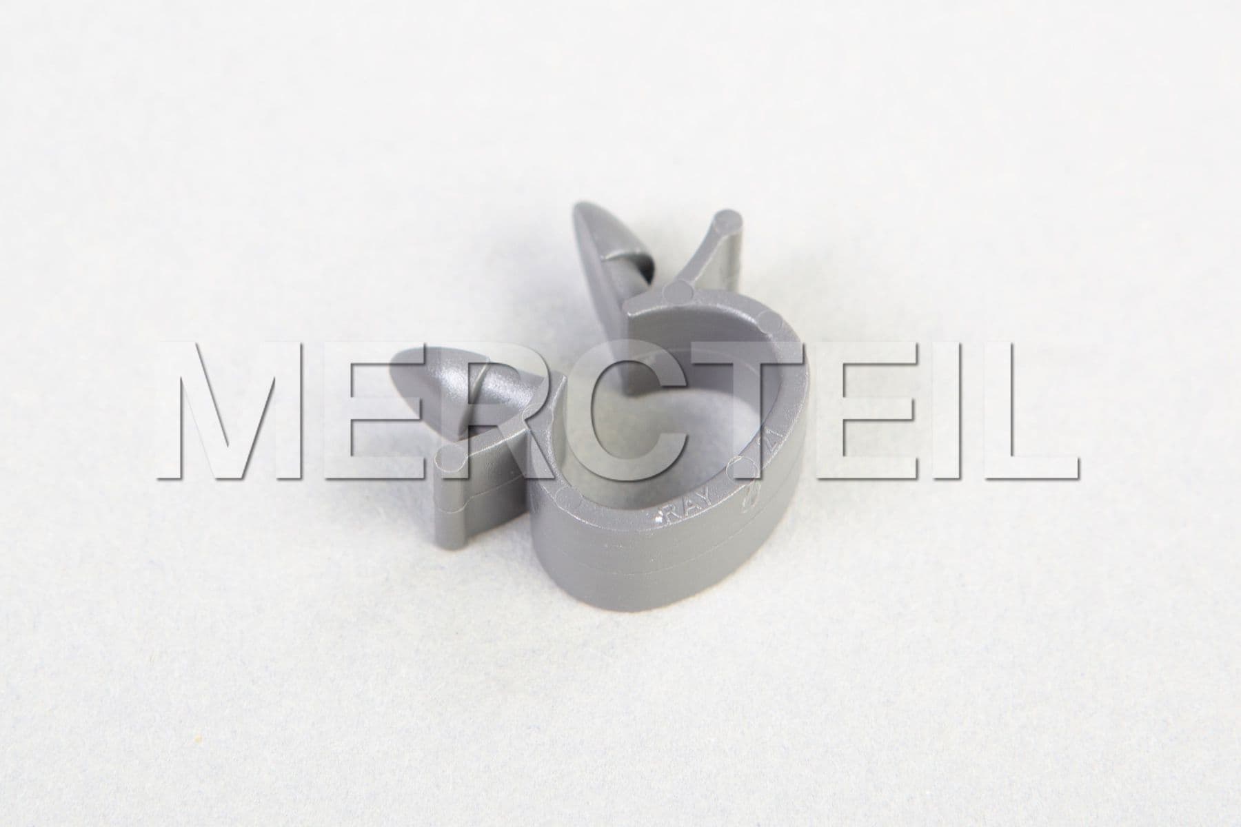 Buy the spare part BMW 64111364073 cable holder