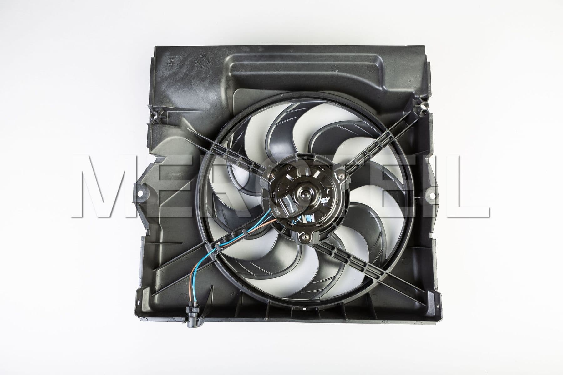 Buy the spare part BMW 64508364093 pusher fan