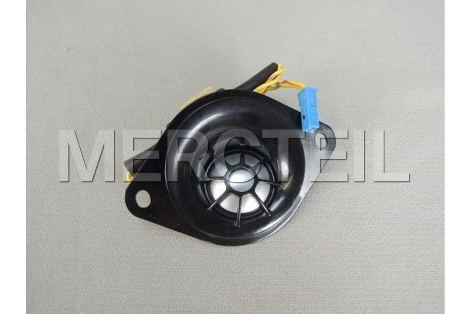 Buy the spare part BMW 65139184795 top hifi lou