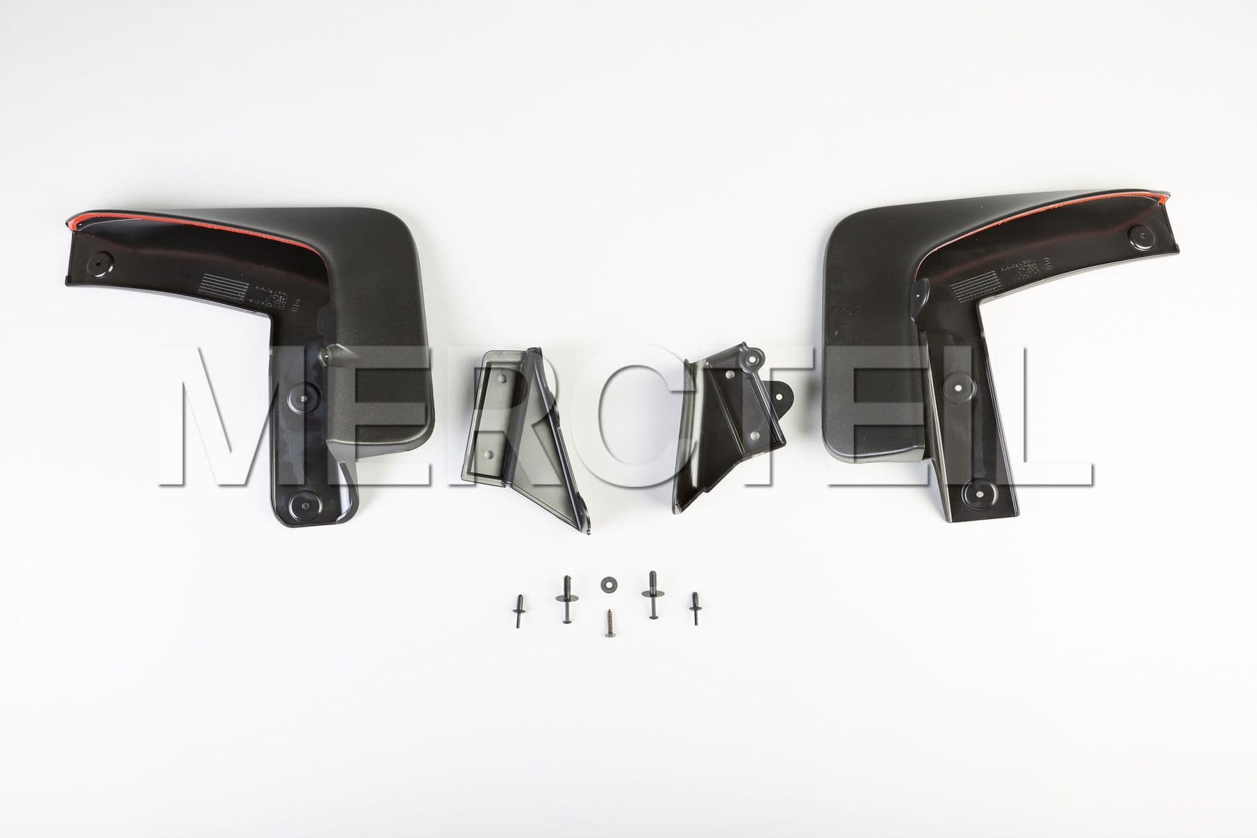 Buy the spare part BMW 82162410526 set mud flap