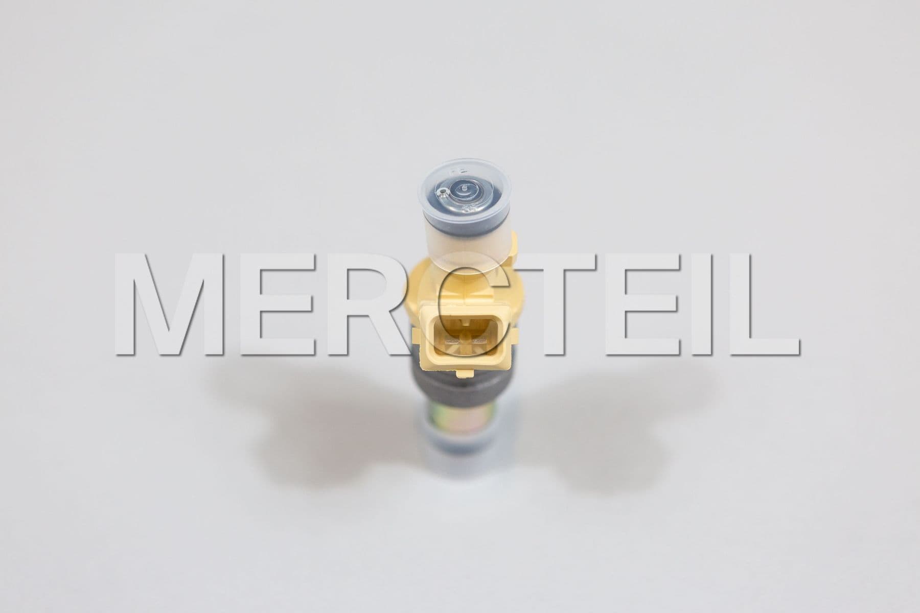 Buy the spare part Mercedes-Benz A0000788323 injection nozzle