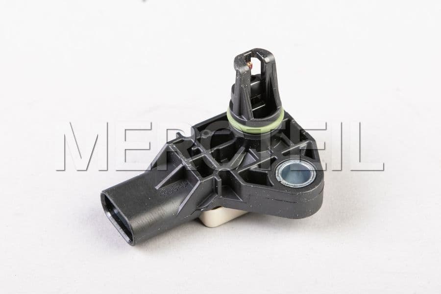 Buy the spare part Mercedes-Benz A0001530300 pressure transducer