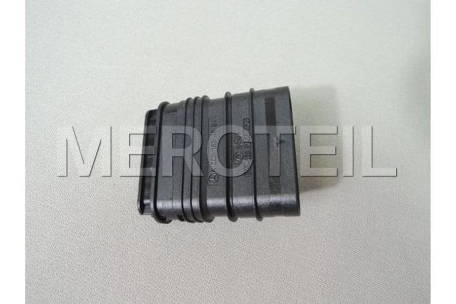 Buy the spare part Mercedes-Benz A0001534524 plug housing