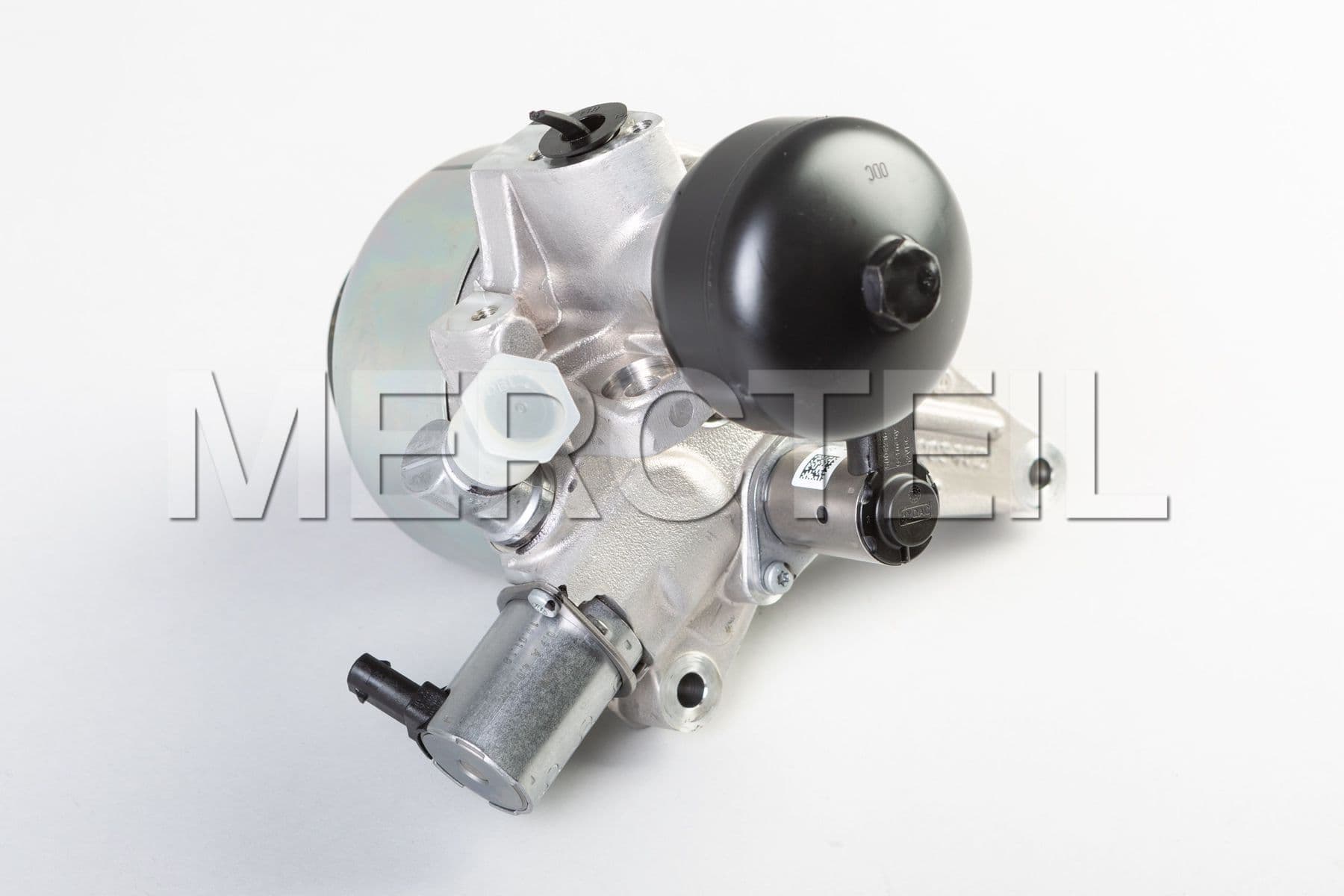 Buy the spare part Mercedes-Benz A000329010080 hydraulic pump